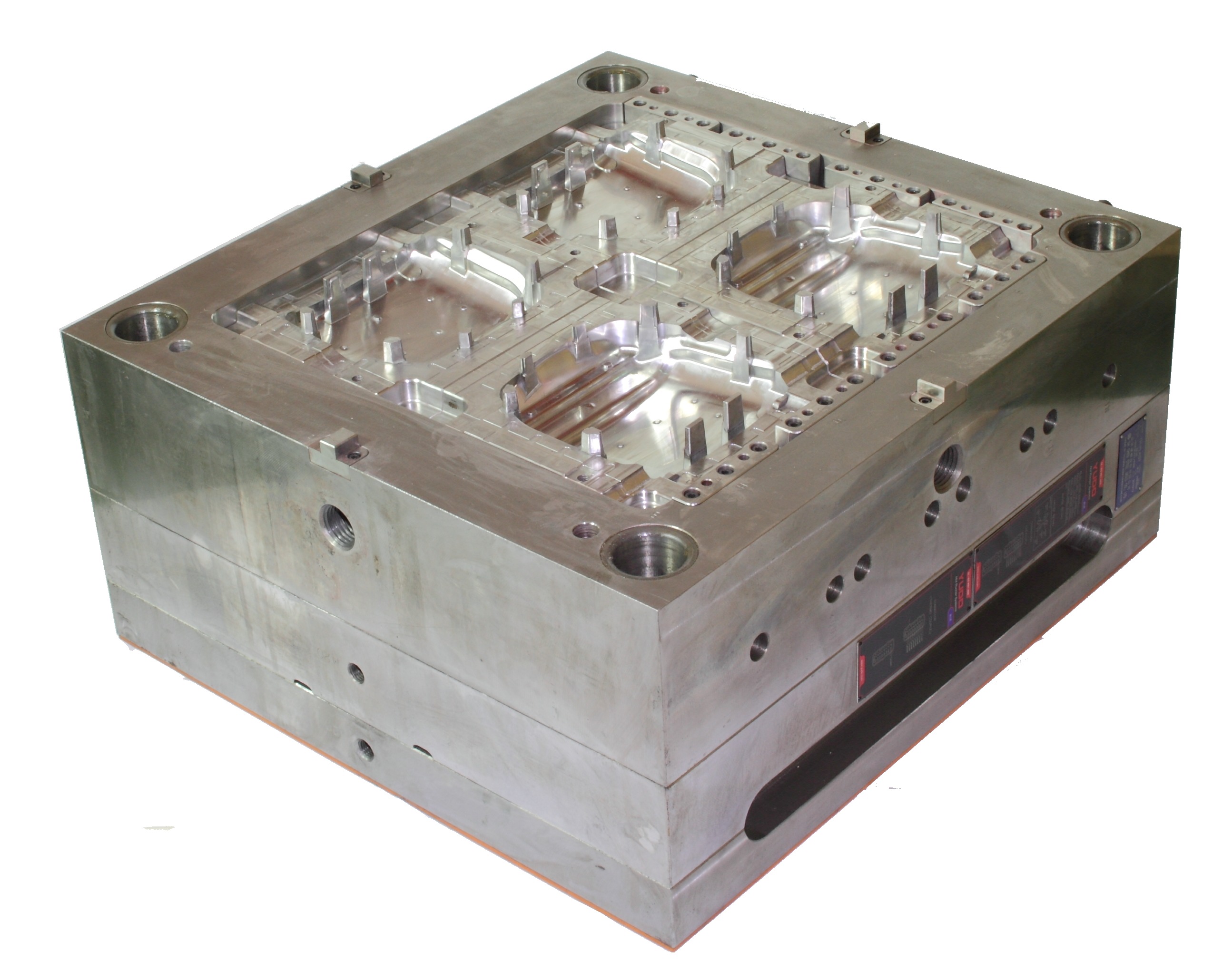 AUTOMOTIVE PLASTIC PARTS MOLD